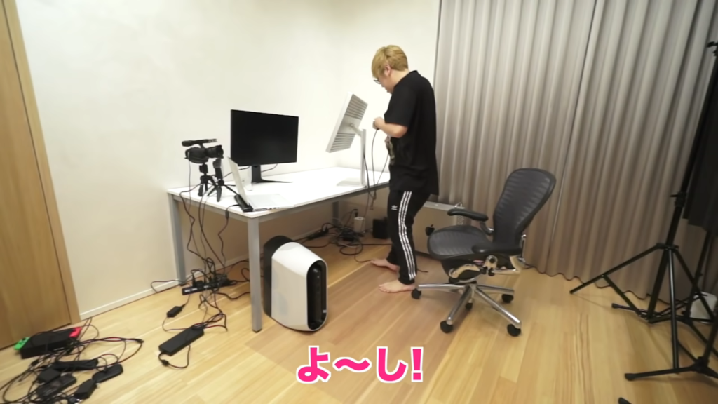 【HIKAKIN】マウス&キーボード&ゲーミングチェア #HIKAKIN #ヒカキン | YouTuber 私物まとめ | ゲームデバイス特定